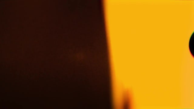 Evolving Light Streaks • Motion Graphics Template • Uppbeat